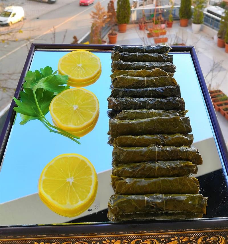 Zeytinyagli Yaprak Sarma - EvdenYe.com Zeytinyagli Yaprak Sarma - EvdenYe.com